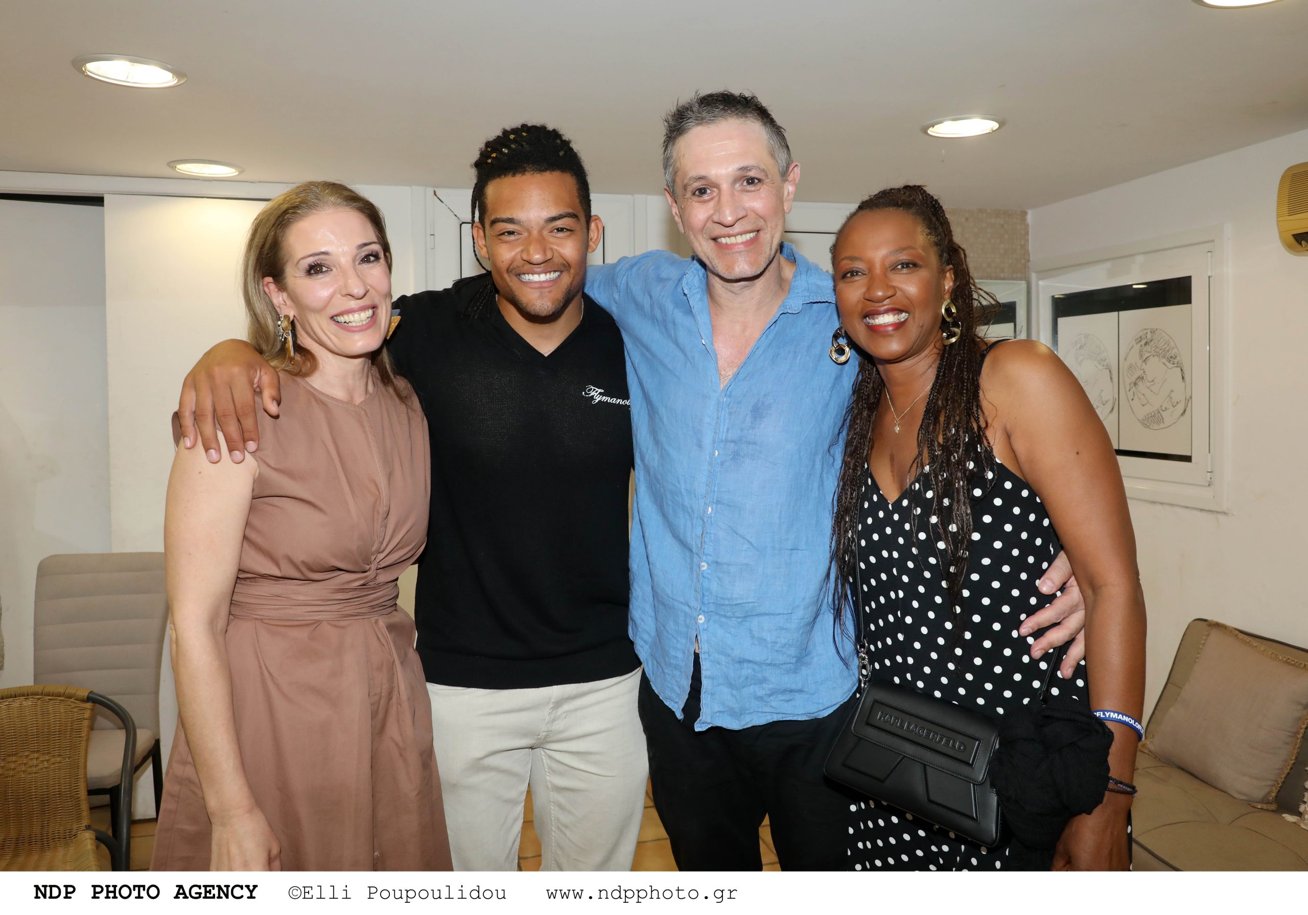 Εμμανουήλ Καραλής: Η σπάνια δημόσια εμφάνιση με τη μητέρα του, Σάρα - Grace