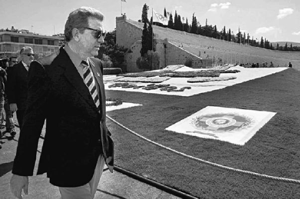 Ο κ. Αβραμόπουλος ψάχνει για... κόμμα - ΤΟ ΒΗΜΑ