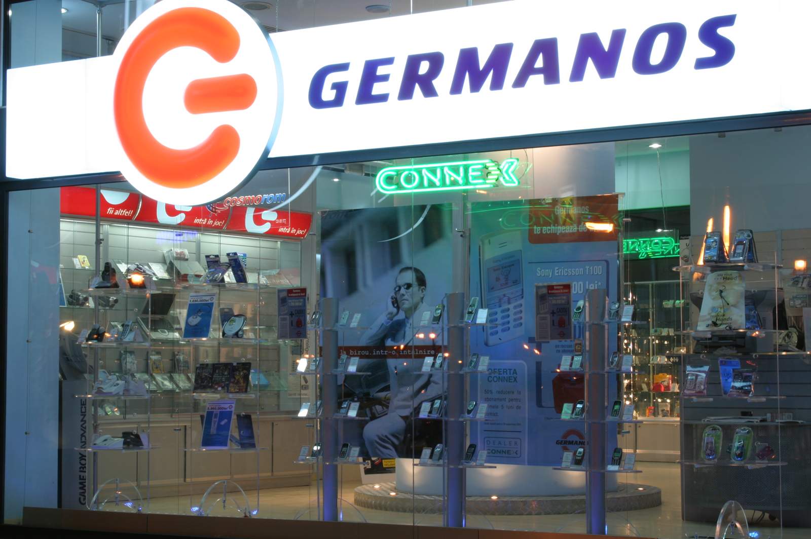 ΓΕΡΜΑΝΟΣ: Περισσότερες από 30 εκατ. επισκέπτες στα καταστήματα το 2012 ...