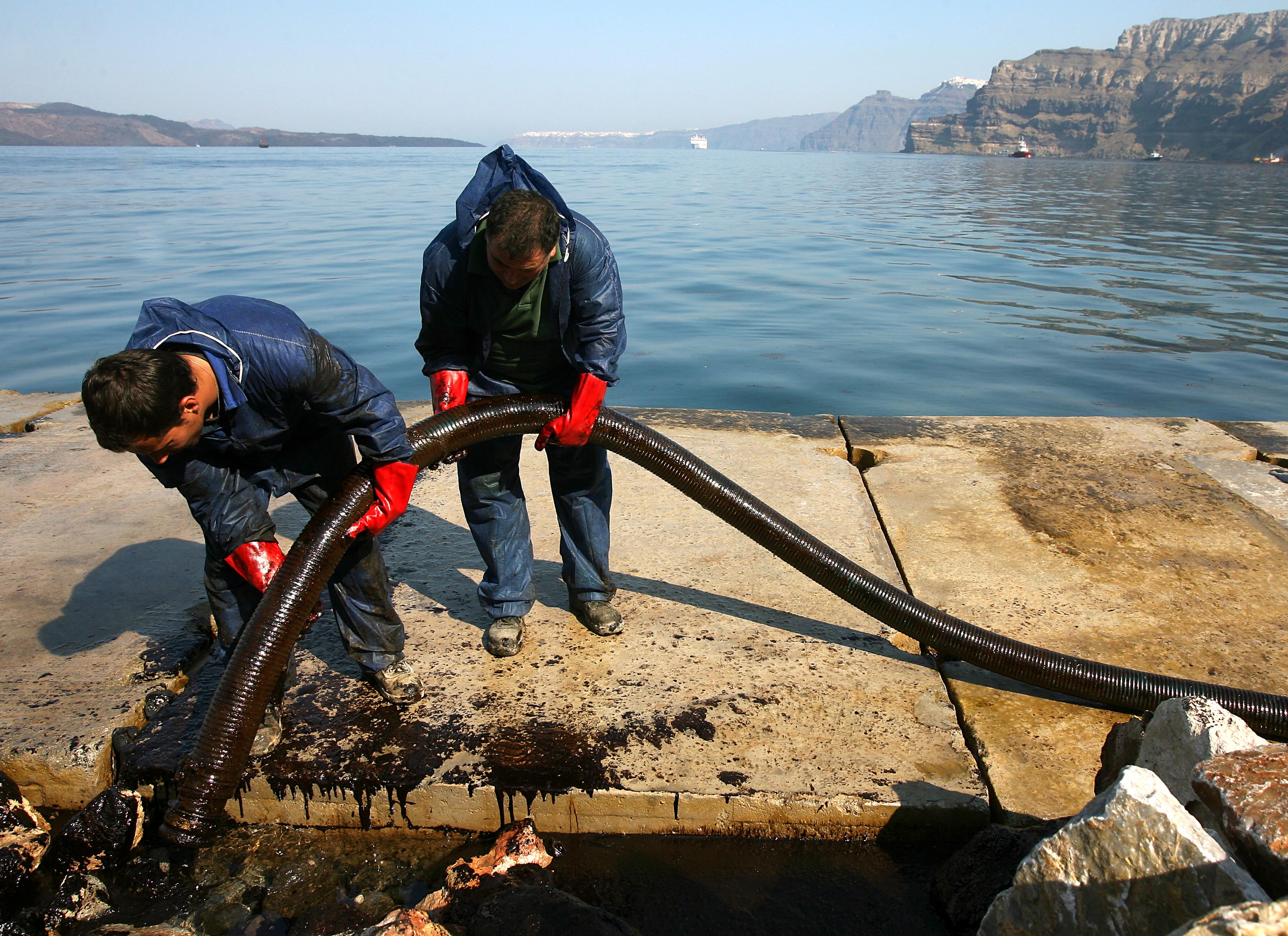 «Παγωμένες» οι ενέργειες των Αρχών για το Sea Diamond - ΤΟ ΒΗΜΑ