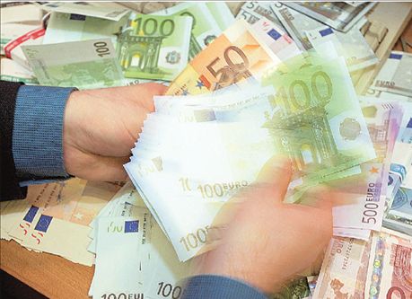 Πώς η Ευρώπη ξεπλένει το βρώμικο χρήμα - ΤΟ ΒΗΜΑ