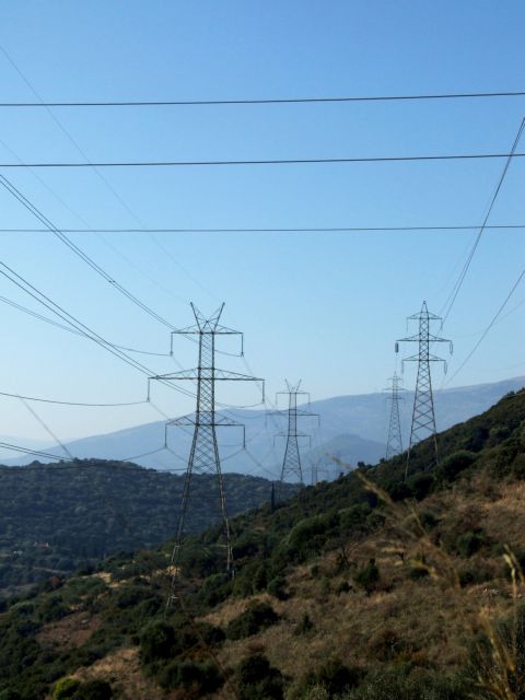 ΔΕΗ: Υπογραφή με Damco Energy για σύσταση εταιρείας στα φωτοβολταϊκά ...
