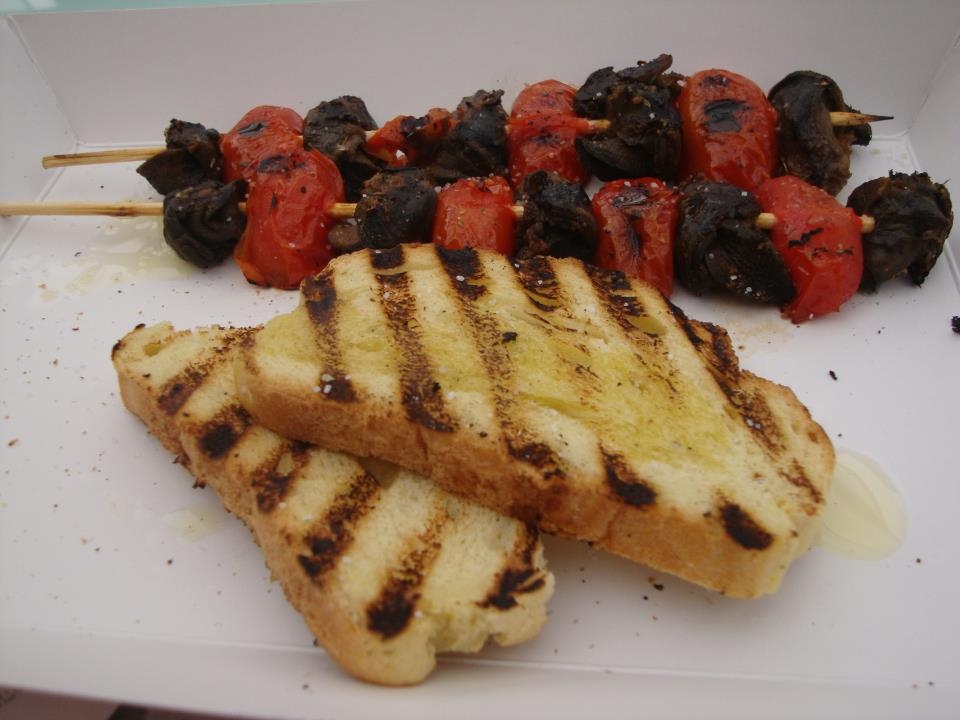 Σαλιγκάρι-καλαμάκι, το νέο street food - ΤΟ ΒΗΜΑ