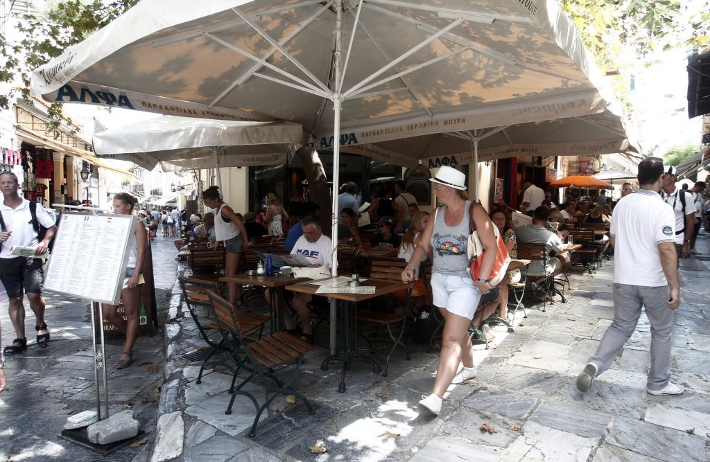 Διευκρινίσεις από το υπ. Οικονομικών για τον ΦΠΑ στην εστίαση - ΤΟ ΒΗΜΑ