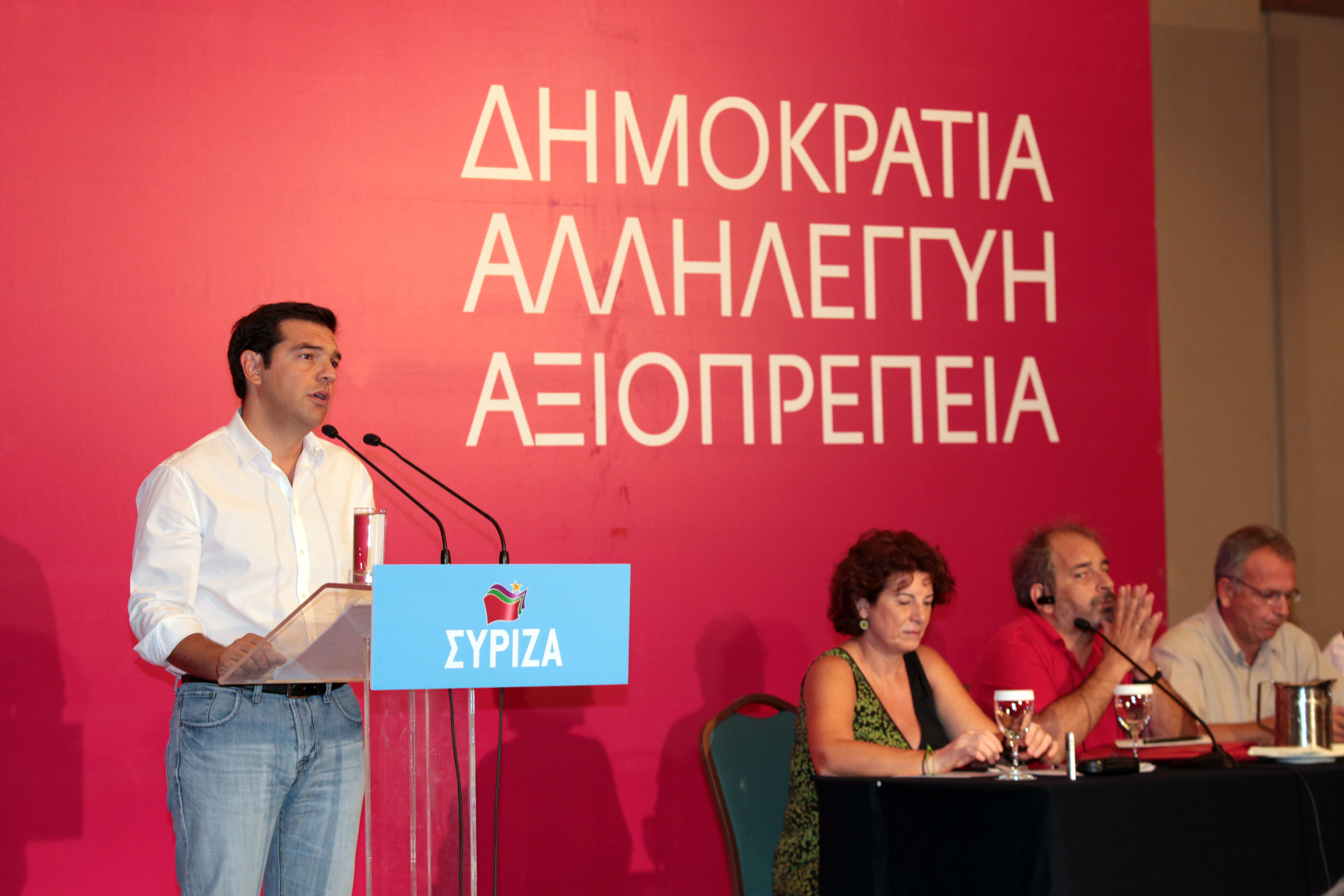 ΣΥΡΙΖΑ:To ΠαΣοΚ συνιστώσα της ΝΔ,αυτογελιοποιείται η κυβέρνηση - ΤΟ ΒΗΜΑ