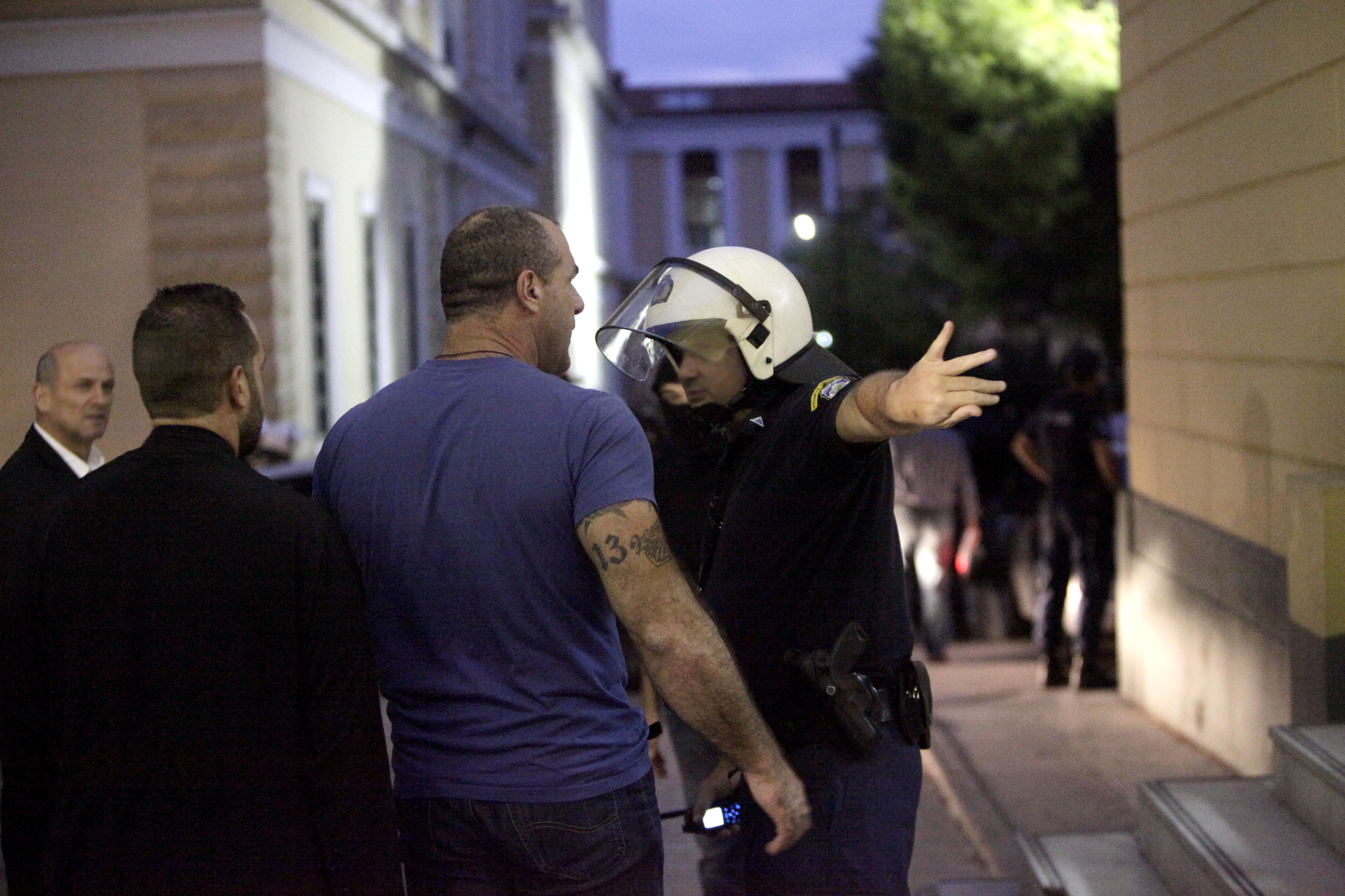 Ο διεθνής Τύπος για την προφυλάκιση Μιχαλολιάκου - ΤΟ ΒΗΜΑ