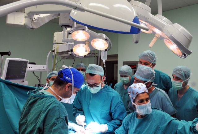 Διεθνές εκπαιδευτικό κέντρο το Ερρίκος Ντυνάν για χειρουργική ...