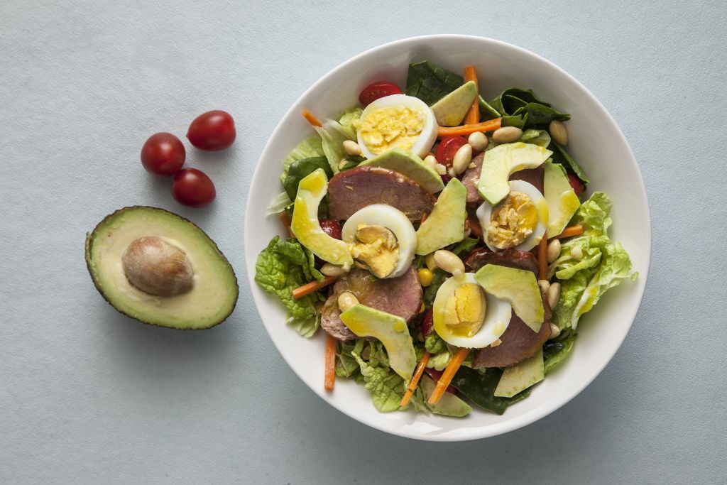 Σαλάτα με σέσκουλα, κέιλ και λούτζα - ΤΟ ΒΗΜΑ