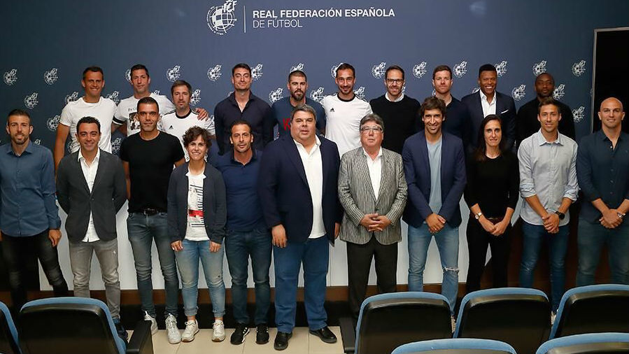 Τρεις πρώην παίκτες του Ολυμπιακού πήραν το δίπλωμα UEFA Pro - ΤΟ ΒΗΜΑ