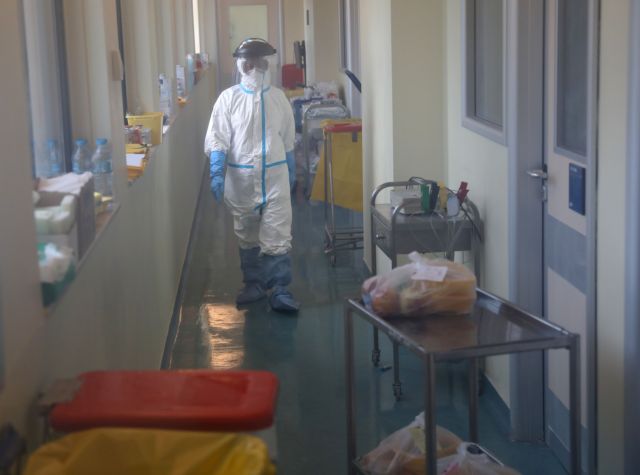 ΠΟΕΔΗΝ: «75 διασωληνωμένοι εκτός ΜΕΘ στην Αττική» - ΤΟ ΒΗΜΑ