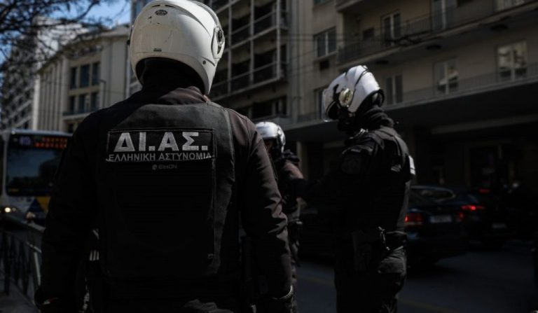 Θεσσαλονίκη: Εχει σχέση με την Χρυσή Αυγή ο 34χρονος αστυνομικός; – Τι ...