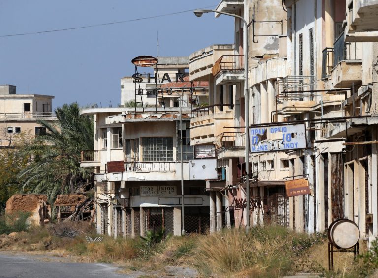 Αμμόχωστος πριν και μετά την εισβολή: Τρεις Κύπριες διηγούνται στο ΒΗΜΑ ...
