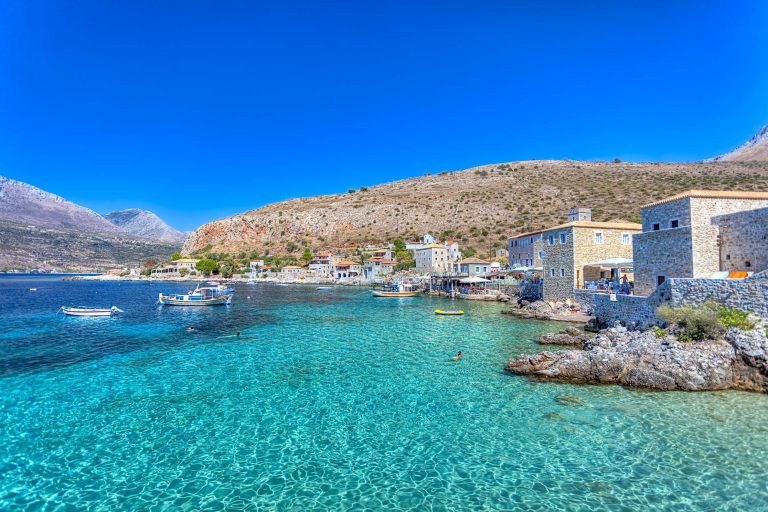 Πάσχα στην Ελλάδα: 7 προορισμοί για τις γιορτές (κι όχι μόνο) - ΤΟ ΒΗΜΑ