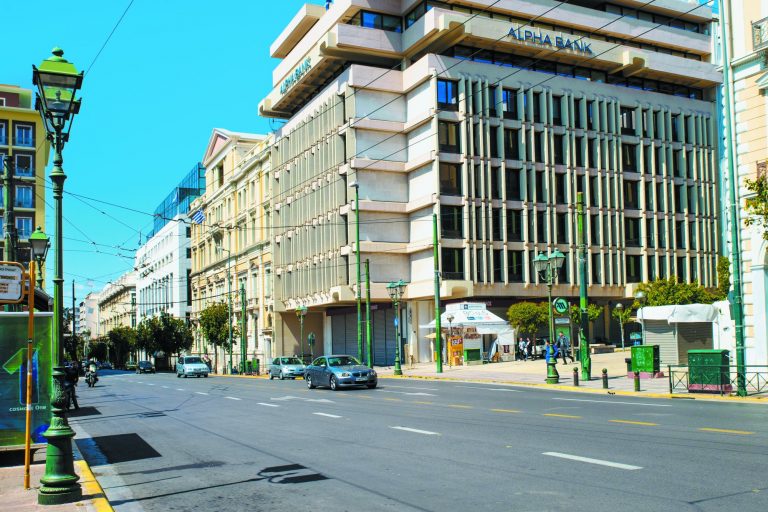 Η οδός Σταδίου βρίσκει ξανά τη λάμψη της - Τι αλλάζει - ΤΟ ΒΗΜΑ