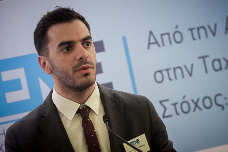 Babka κέικ λεμονιού: Πασχαλινό παραδοσιακό κέικ | Vita.gr