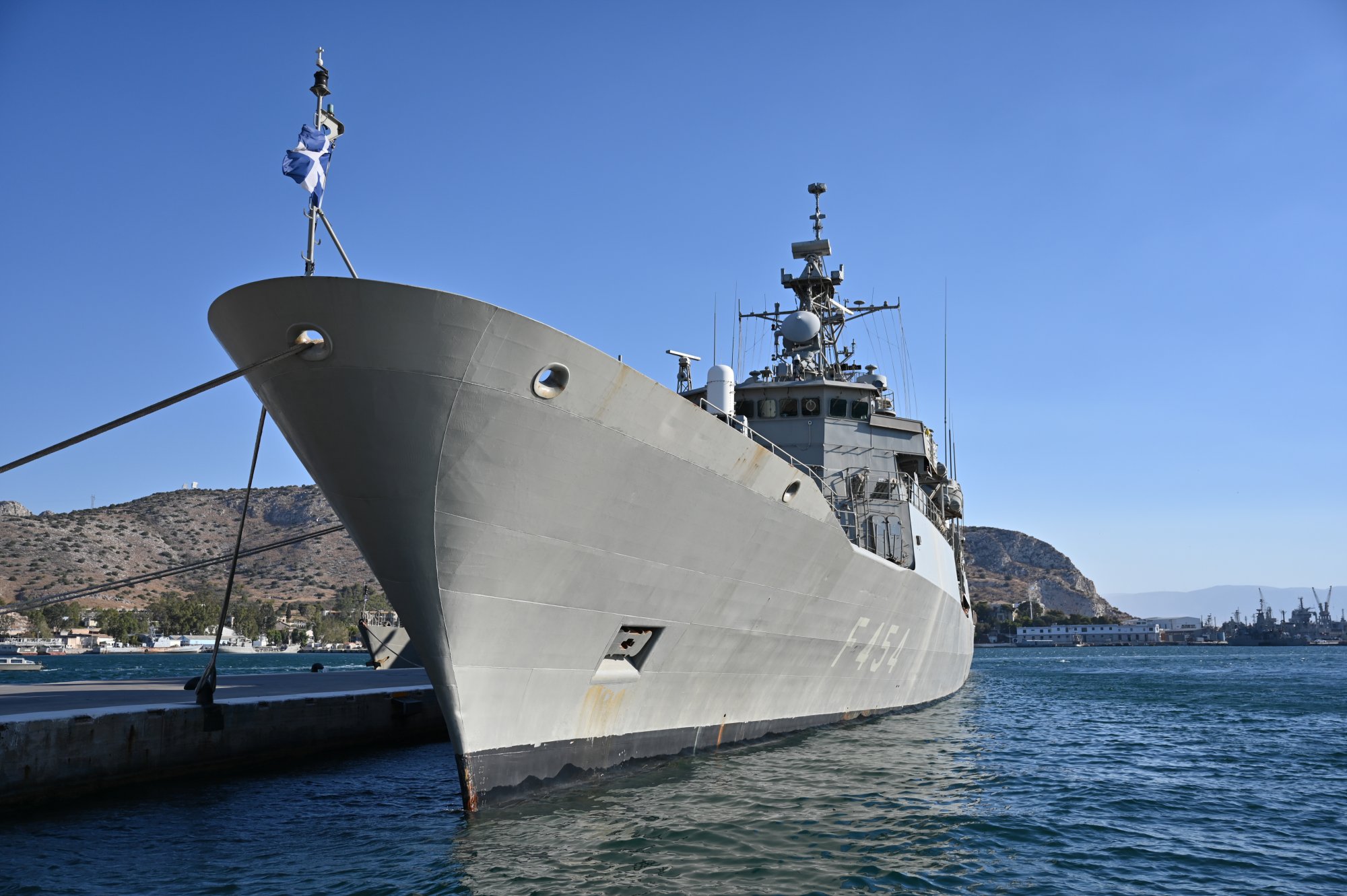 Νέα κατάρριψη drone από την φρεγάτα «Ψαρά» στον κόλπο του Αντεν - ΤΟ ΒΗΜΑ