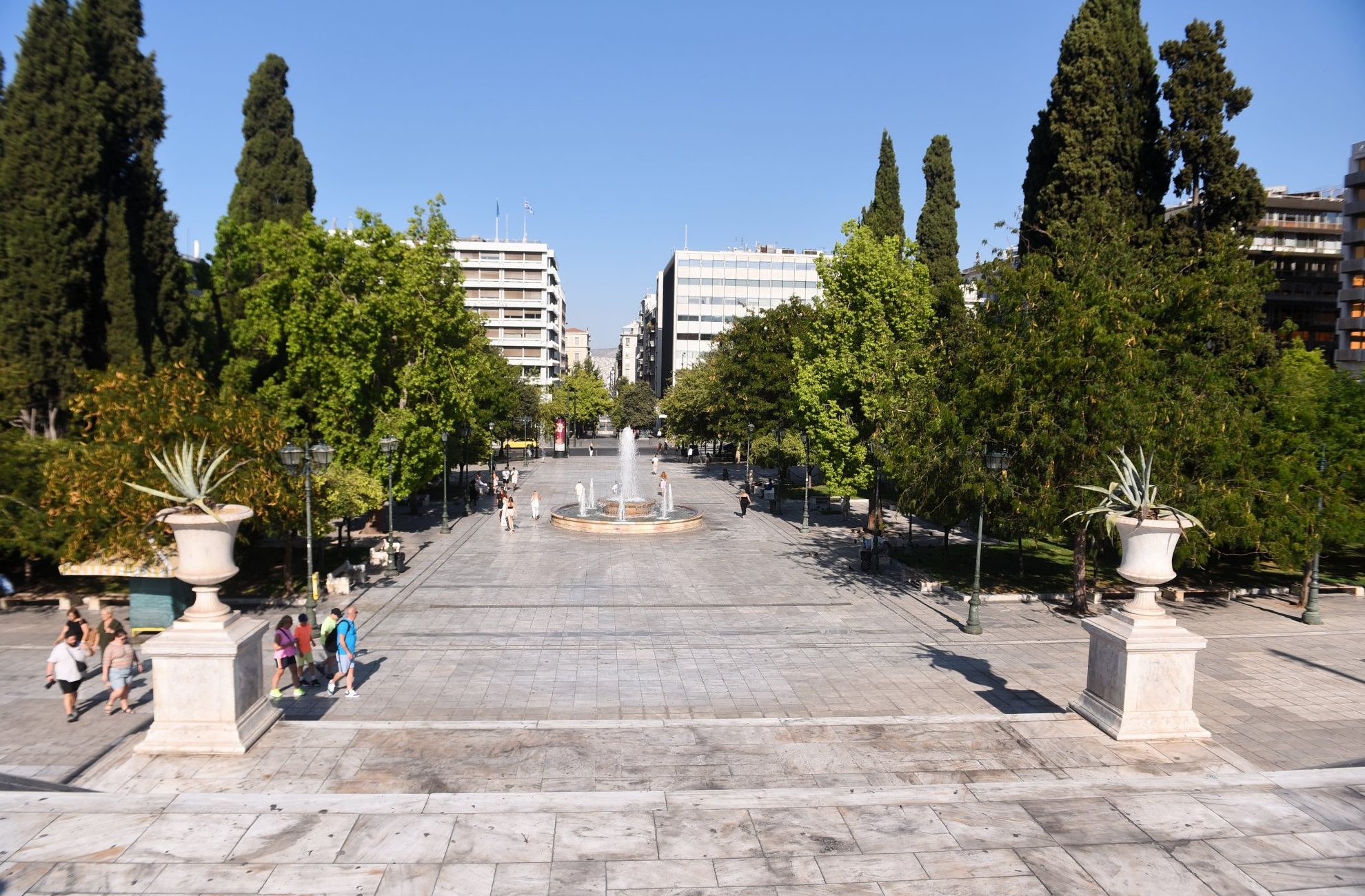 Έρημη πόλη η Αθήνα τον Δεκαπενταύγουστο - Δείτε εικόνες - ΤΟ ΒΗΜΑ