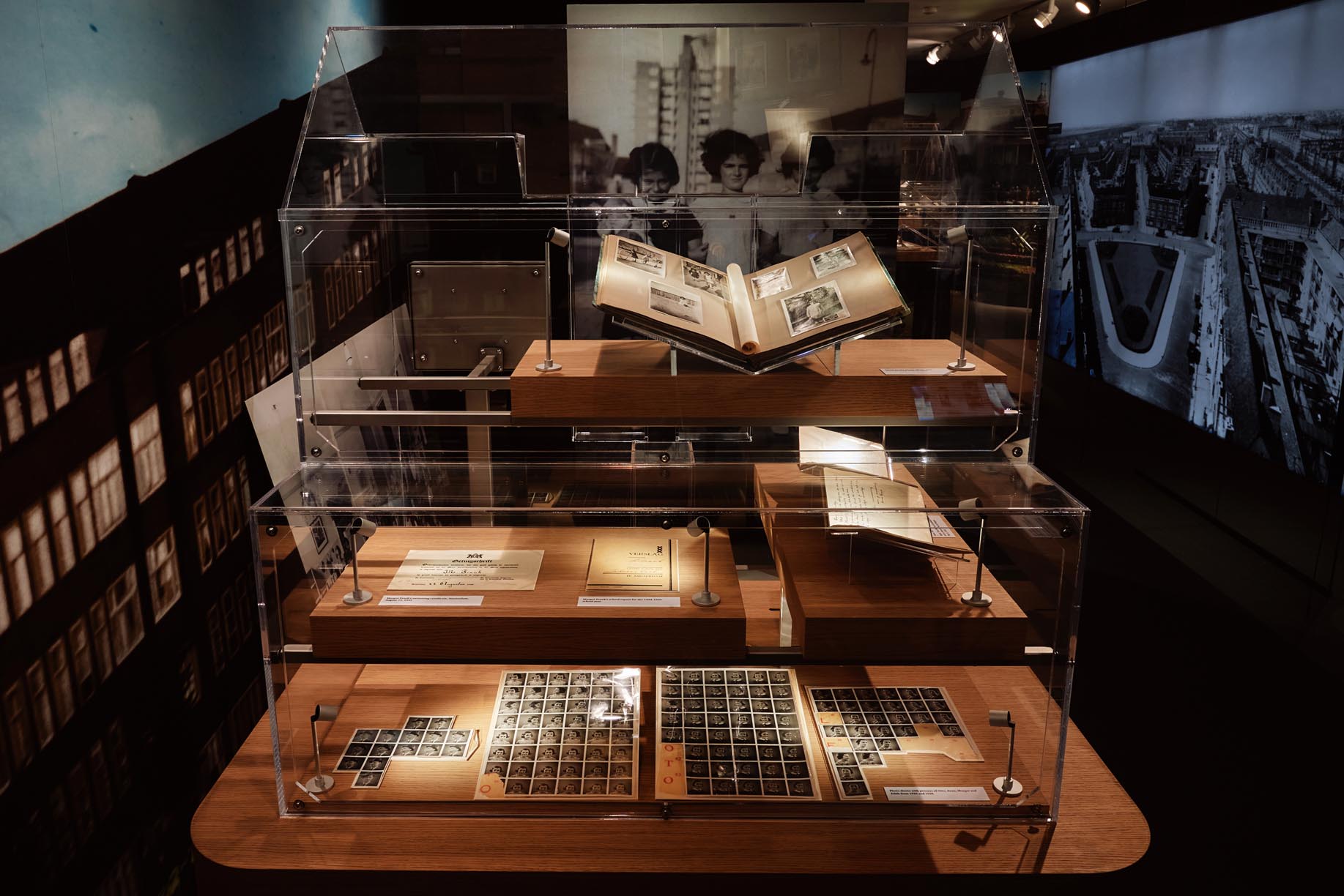 Μέσα στη «μυστική πτέρυγα» της Αννας Φρανκ- Τα άγνωστα αντικείμενα, ο ...