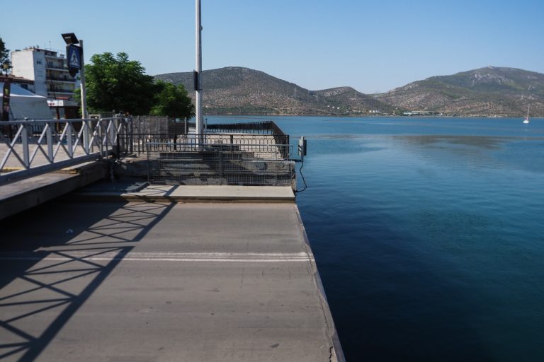 Γέφυρα Χαλκίδας: Εκλεισε η μισή, προσπάθειες να λειτουργήσει η άλλη ...