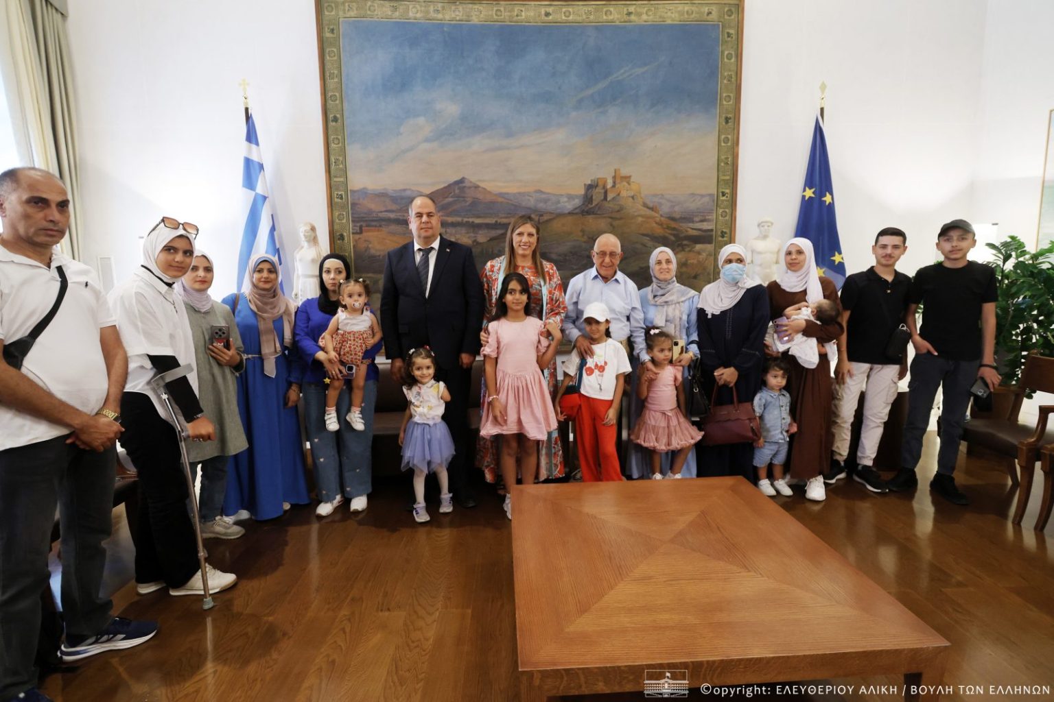 H Βουλή στο πλευρό παιδιών από την Παλαιστίνη - «Για όσο βρίσκεστε στην ...
