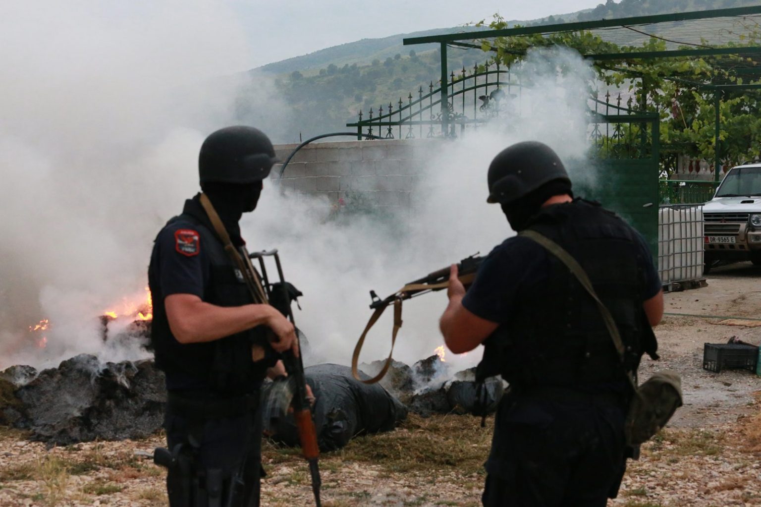 Ετσι έγινε η Αλβανία το ναρκοκράτος της Ευρώπης - Ο Ράμα, η μαφία και η ...
