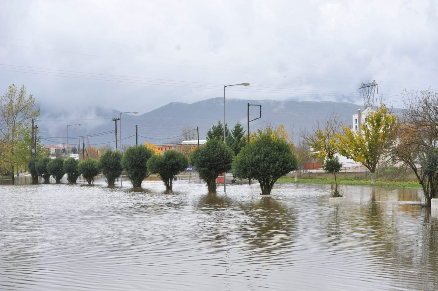 Η κακοκαρία «πλήγωσε» βαριά την Ηπειρο, εικόνες καταστοφής - ΤΟ ΒΗΜΑ
