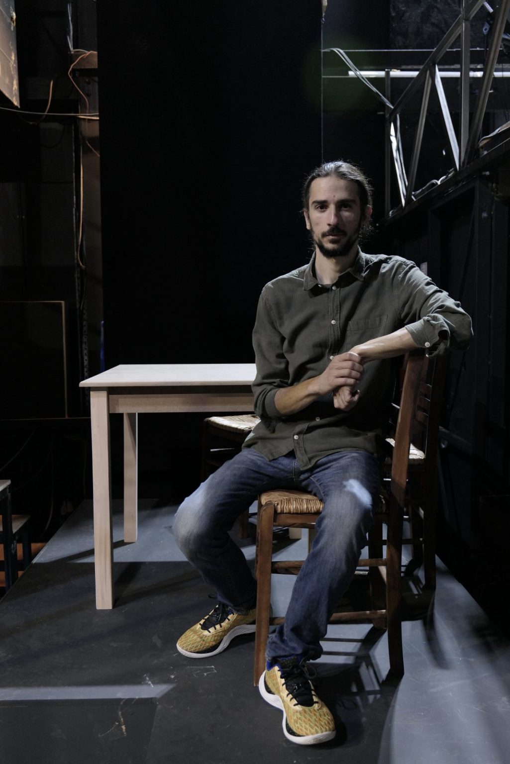«Νίκος Ξυλούρης-Ο Αρχάγγελος της Κρήτης»: Στις πρόβες της παράστασης ...