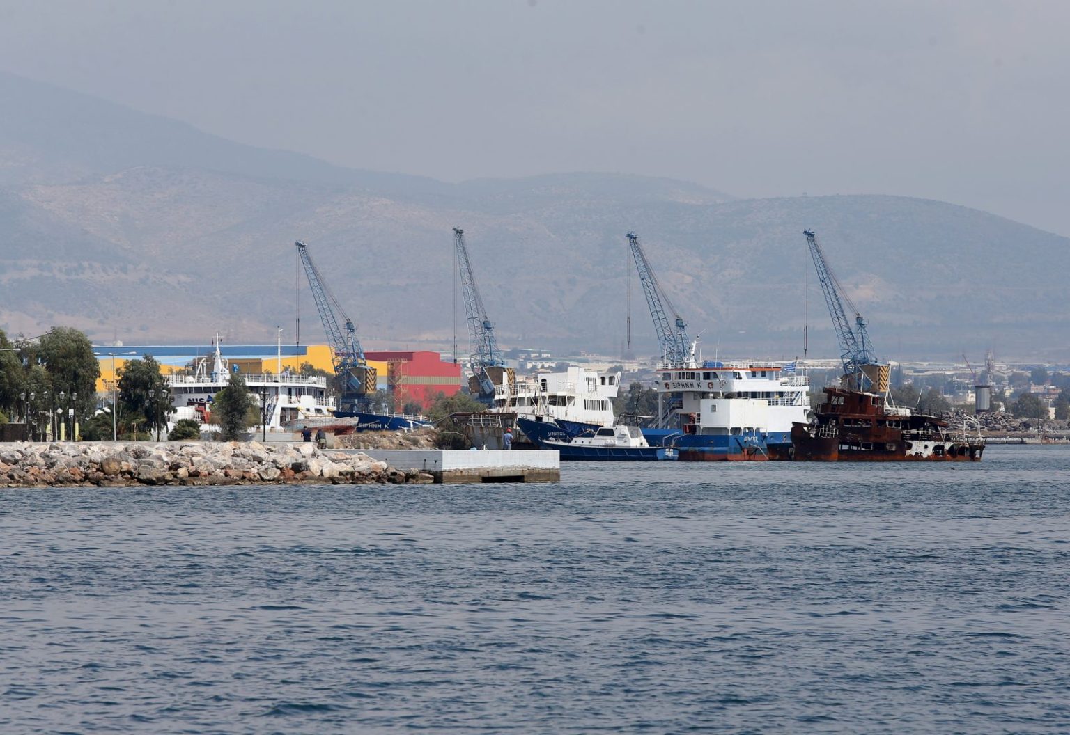 Τίνος είναι το λιμάνι; - ΤΟ ΒΗΜΑ