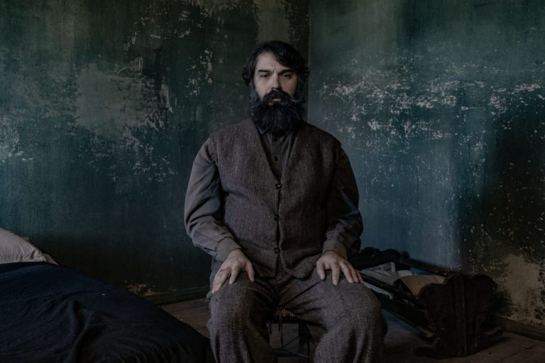 «Οι Αθώοι»: Γνωρίστε τους χαρακτήρες της μεγάλης παραγωγής του Mega ...
