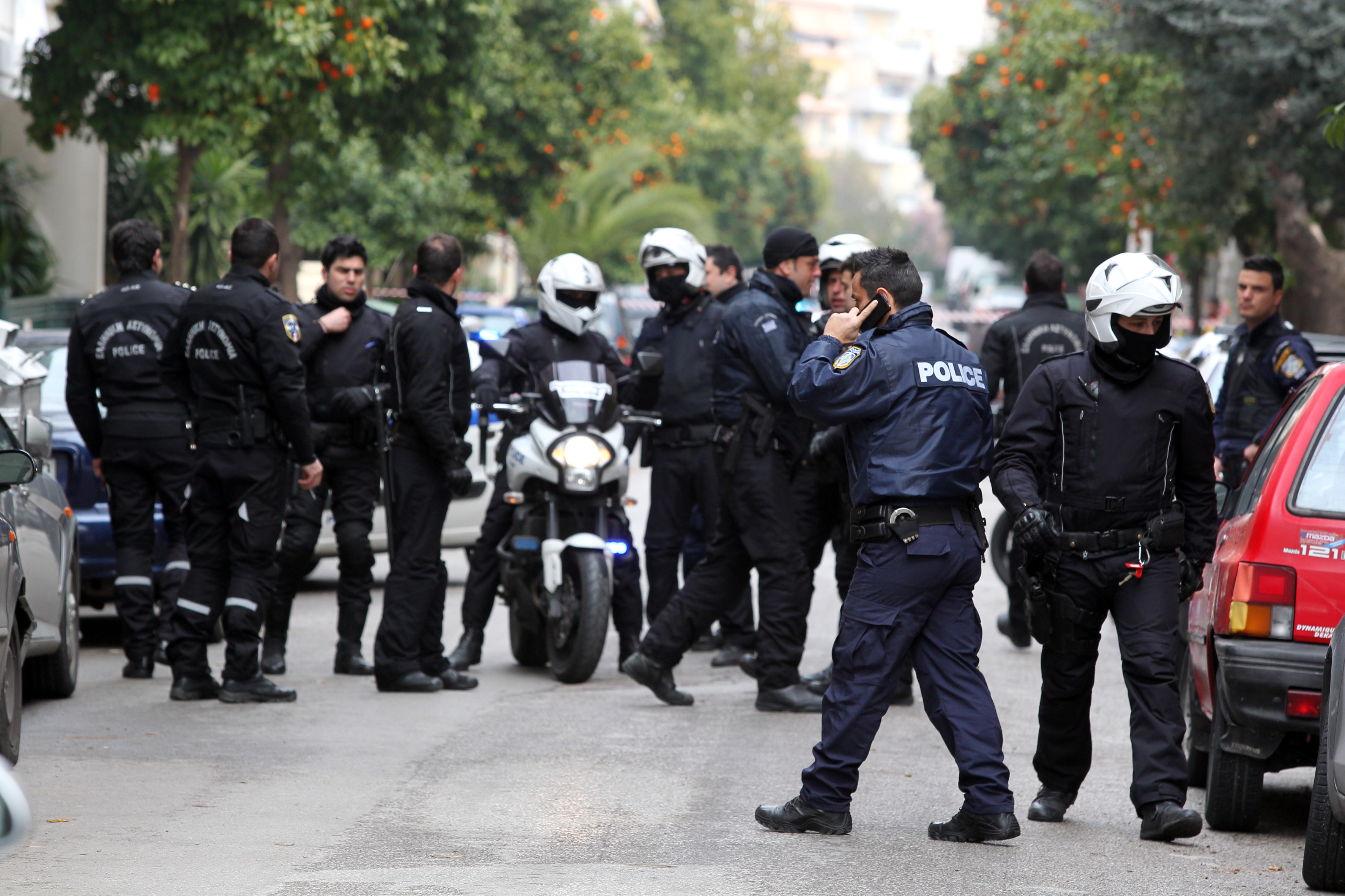 Πυροβολισμοί εναντίον της ομάδας Δίας στην οδό Μιχαλακοπούλου το ...